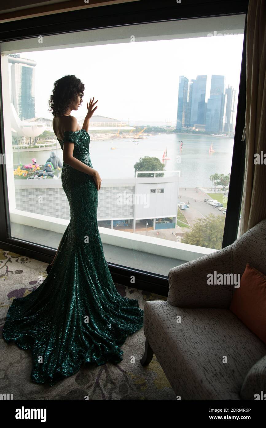 Female model evening dress hi-res stock photography and images - Alamy