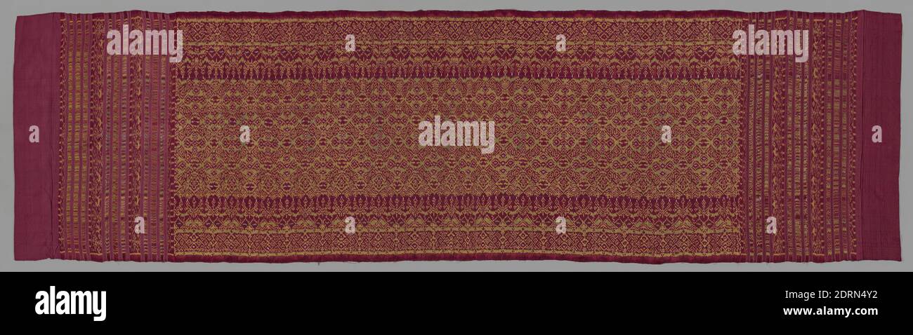 Waist Wrapper, 19th century, Silk, weft ikat, 356.87 × 98.43 cm (140 1/ ...