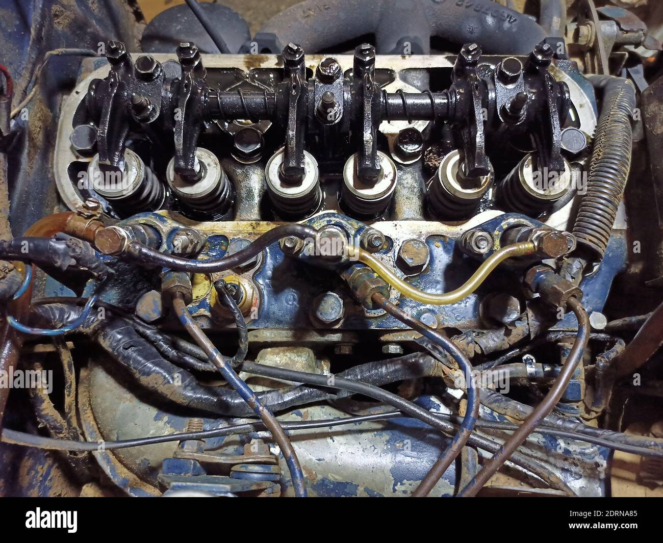 Car valves hi-res stock photography and images - Alamy