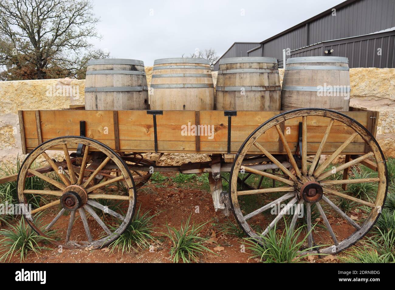 Loaded wagon hi-res stock photography and images - Alamy