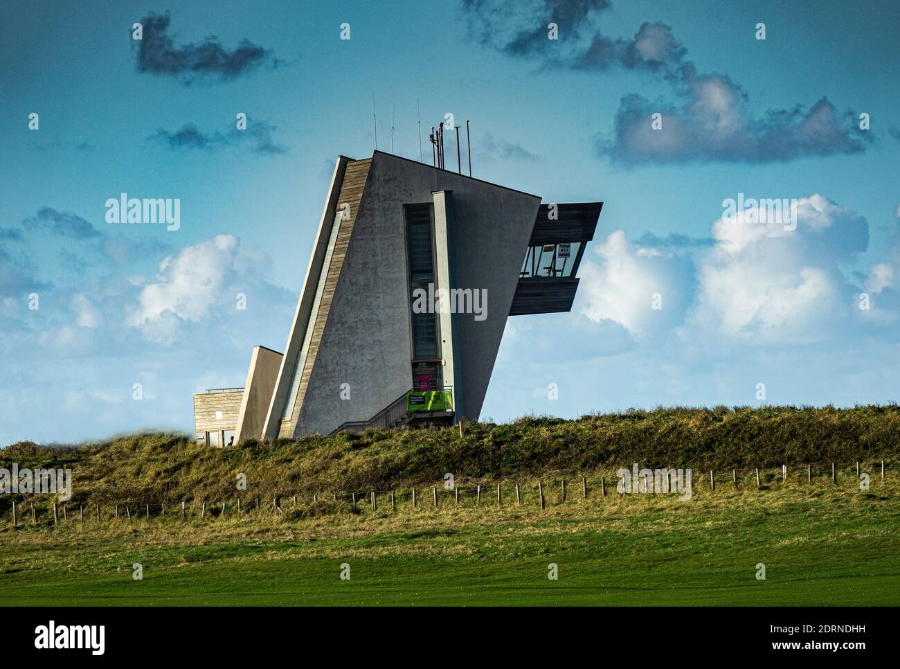 Wonky building hi-res stock photography and images - Alamy