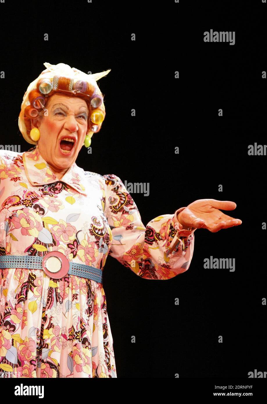 Ian mckellen widow twankey in aladdin hi-res stock photography and ...