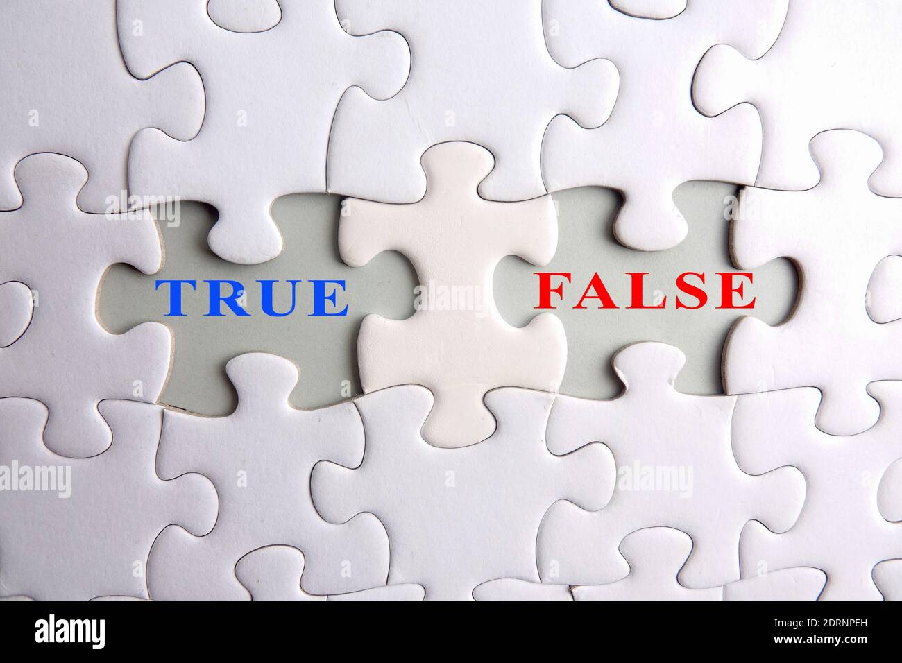 False connection hi-res stock photography and images - Alamy