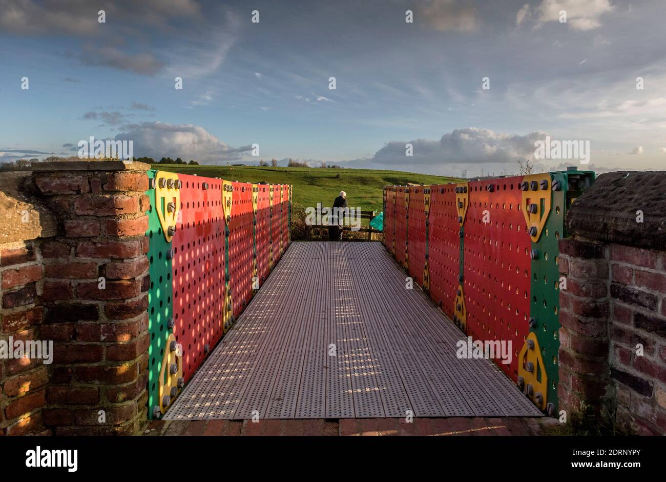 Meccano bridge hi-res stock photography and images - Alamy