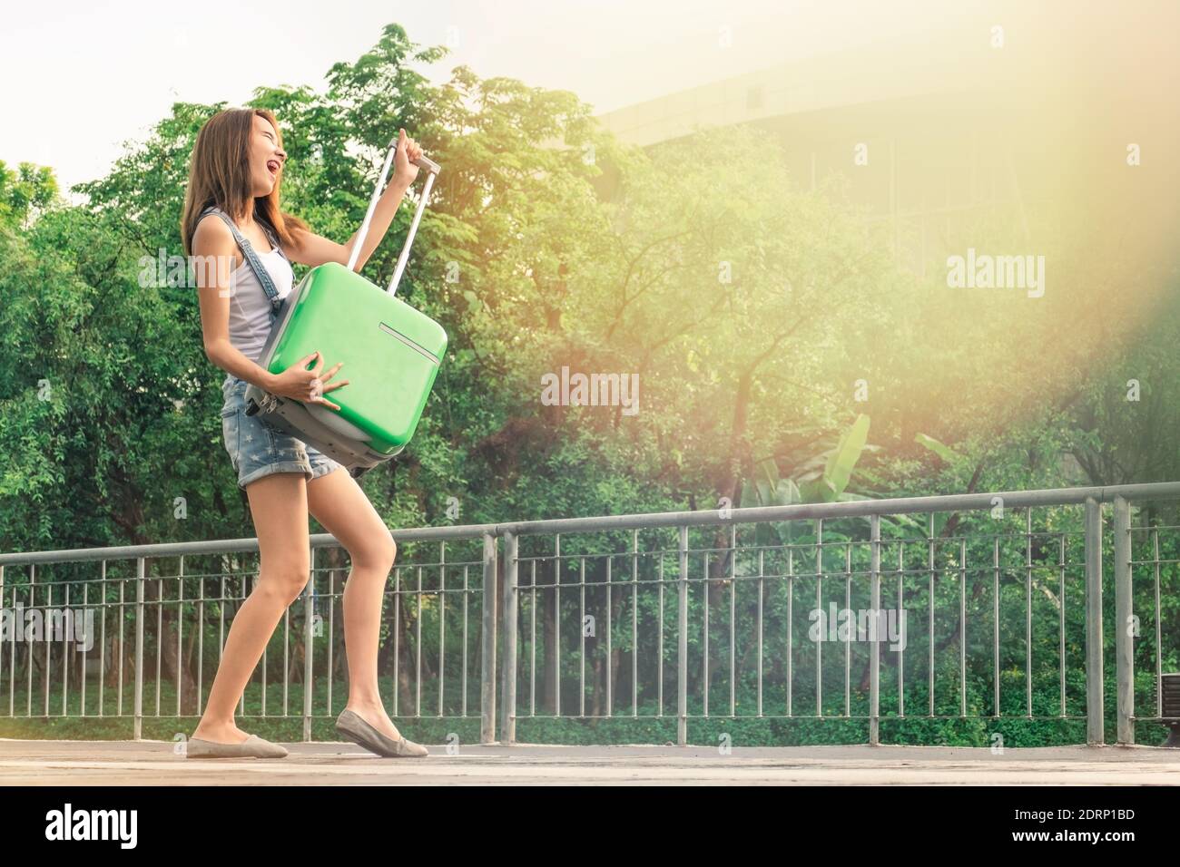 Heavy Luggage High Resolution Stock Photography and Images - Alamy
