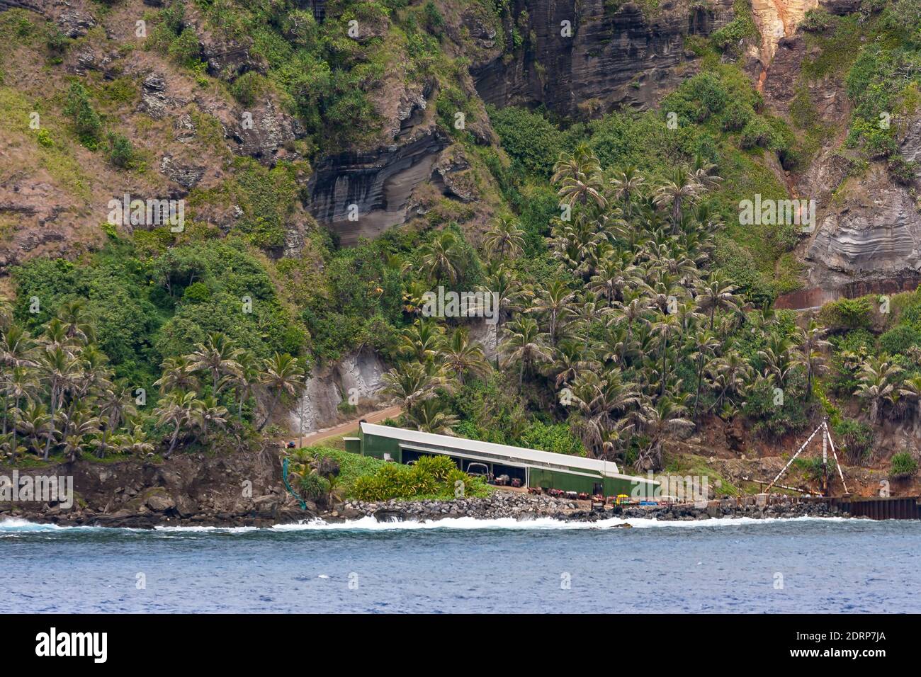 Bounty bay pitcairn hi-res stock photography and images - Alamy