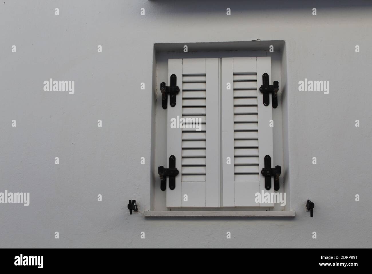 White window shutter hi-res stock photography and images - Alamy