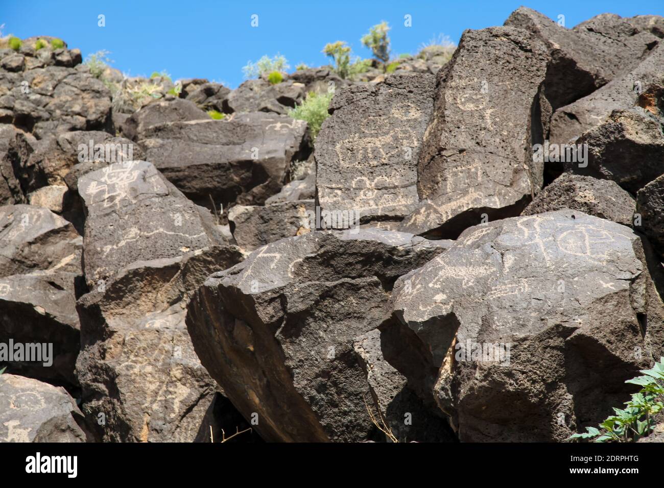 Ancient cave writing symbols hi-res stock photography and images - Alamy