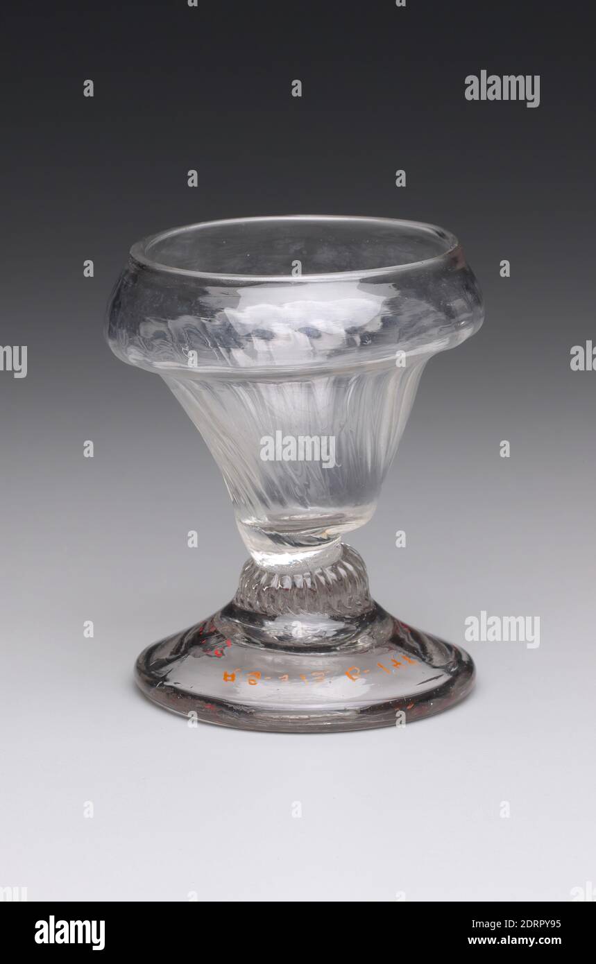 Clear blown flint glass hi-res stock photography and images - Alamy