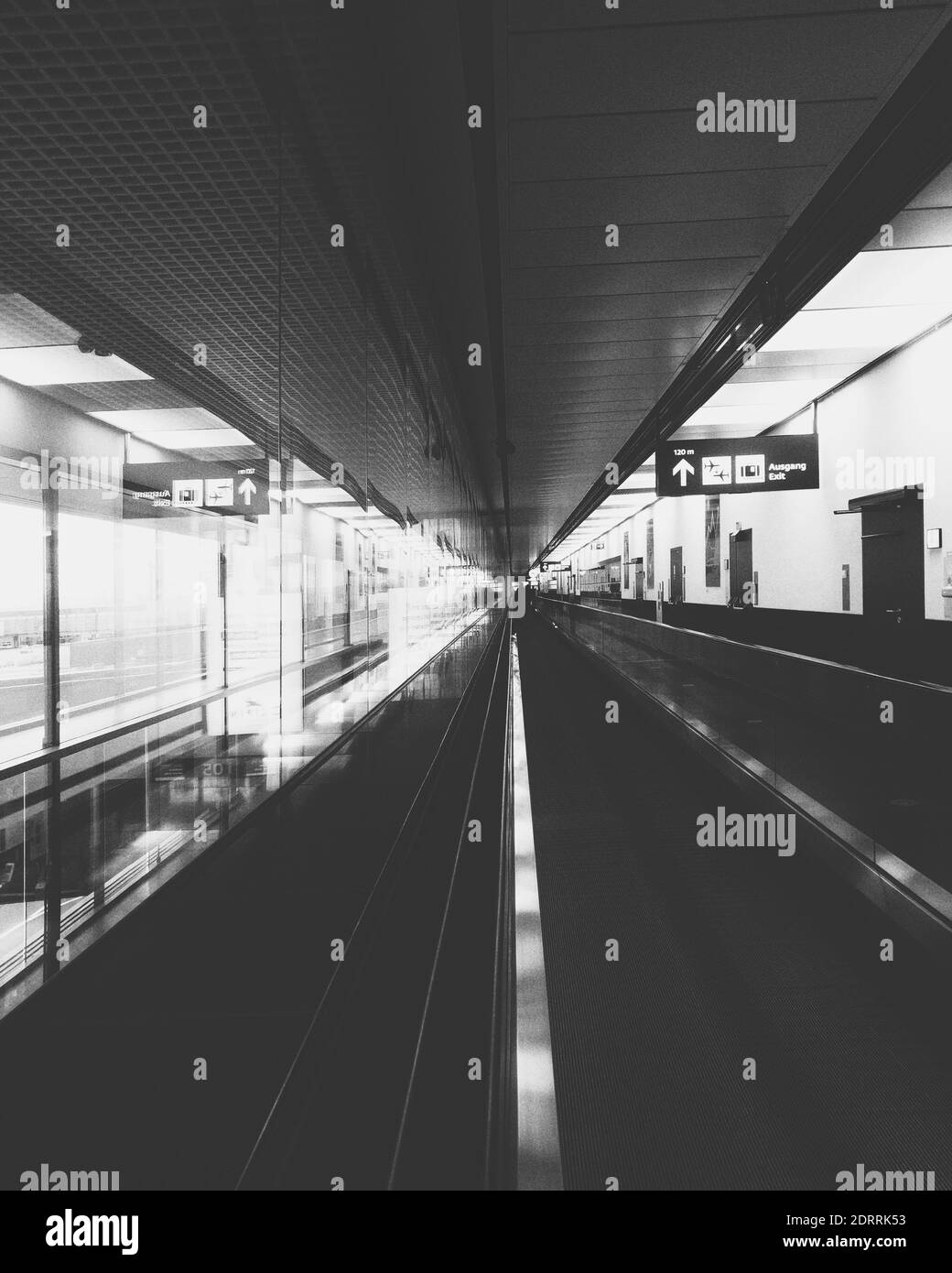 Airport transit hi-res stock photography and images - Alamy