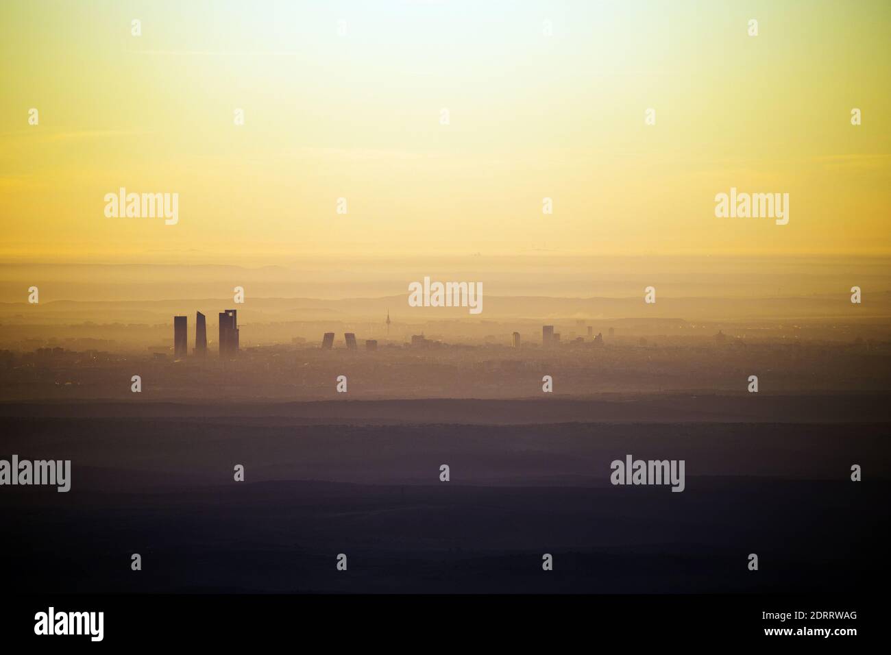 Spanish skyscrapers hi-res stock photography and images - Alamy