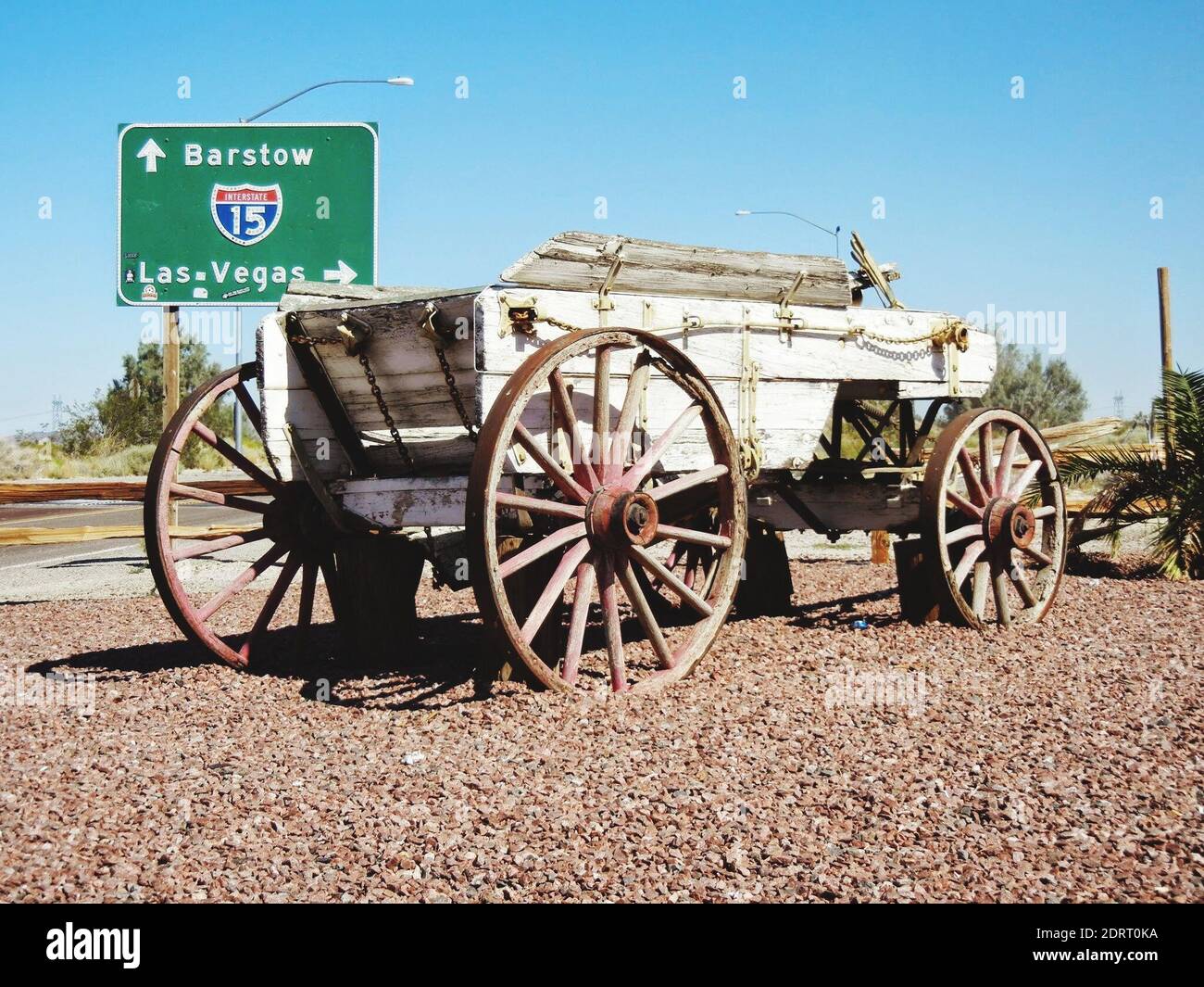 Land cart hi-res stock photography and images - Alamy