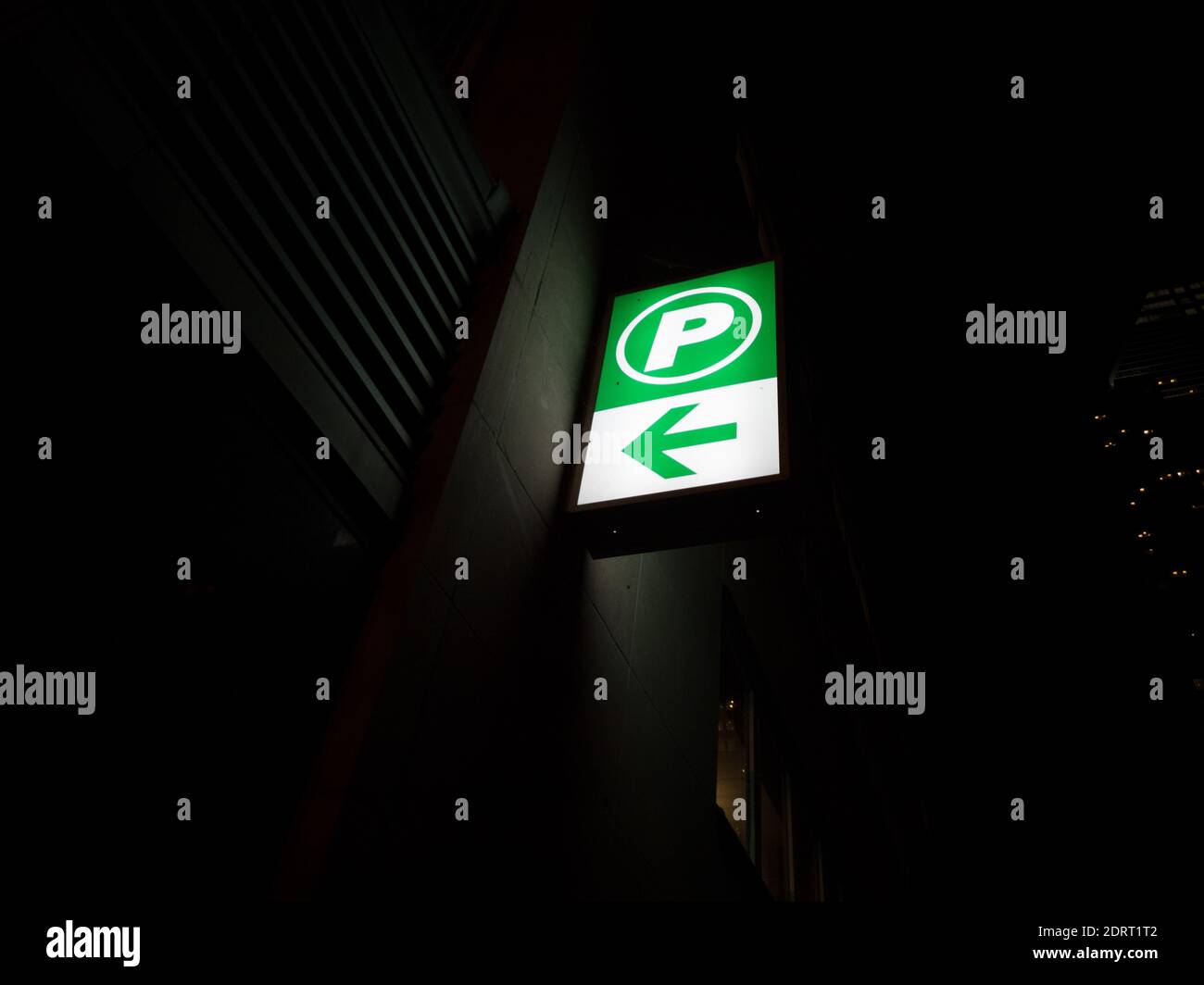 Sign neon parking arrow hi-res stock photography and images - Alamy