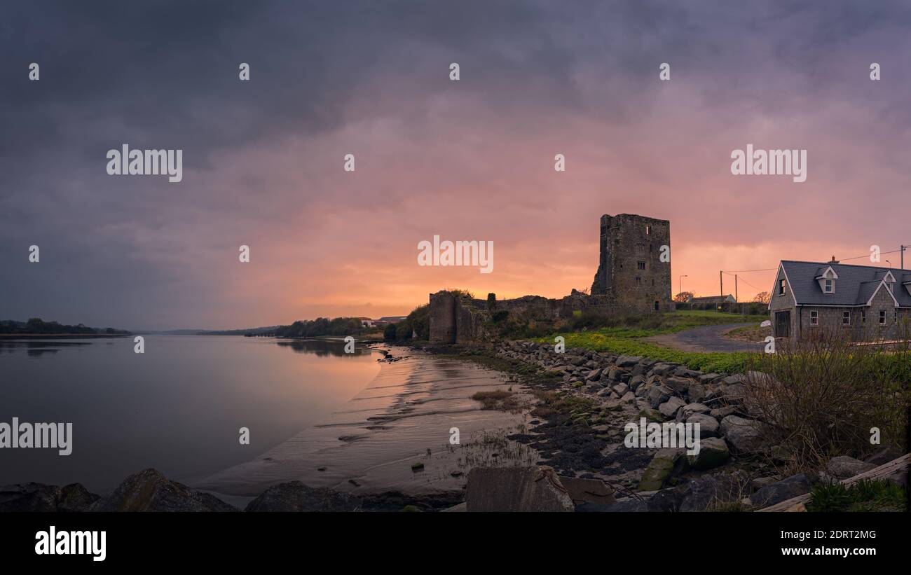 Grannagh castle hi-res stock photography and images - Alamy