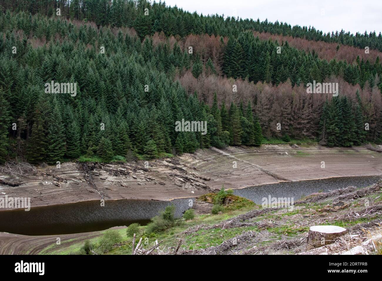 Llyn brianne dam and reservoir hi-res stock photography and images - Alamy