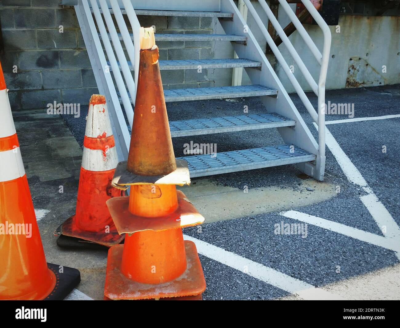 Road markings on fire hi-res stock photography and images - Alamy