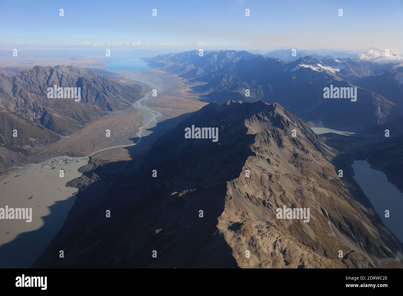 The Tasman Valley, an example of a glaciated Valley in the Southern ...