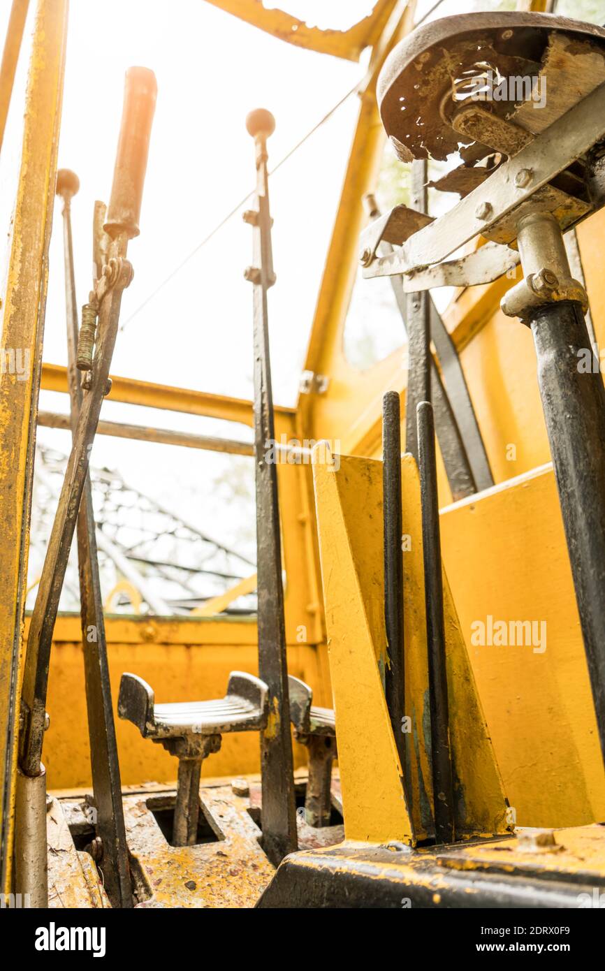 Inside digger bucket hi-res stock photography and images - Alamy