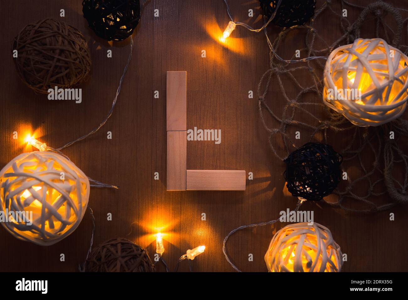 L shape lighting hi-res stock photography and images - Alamy