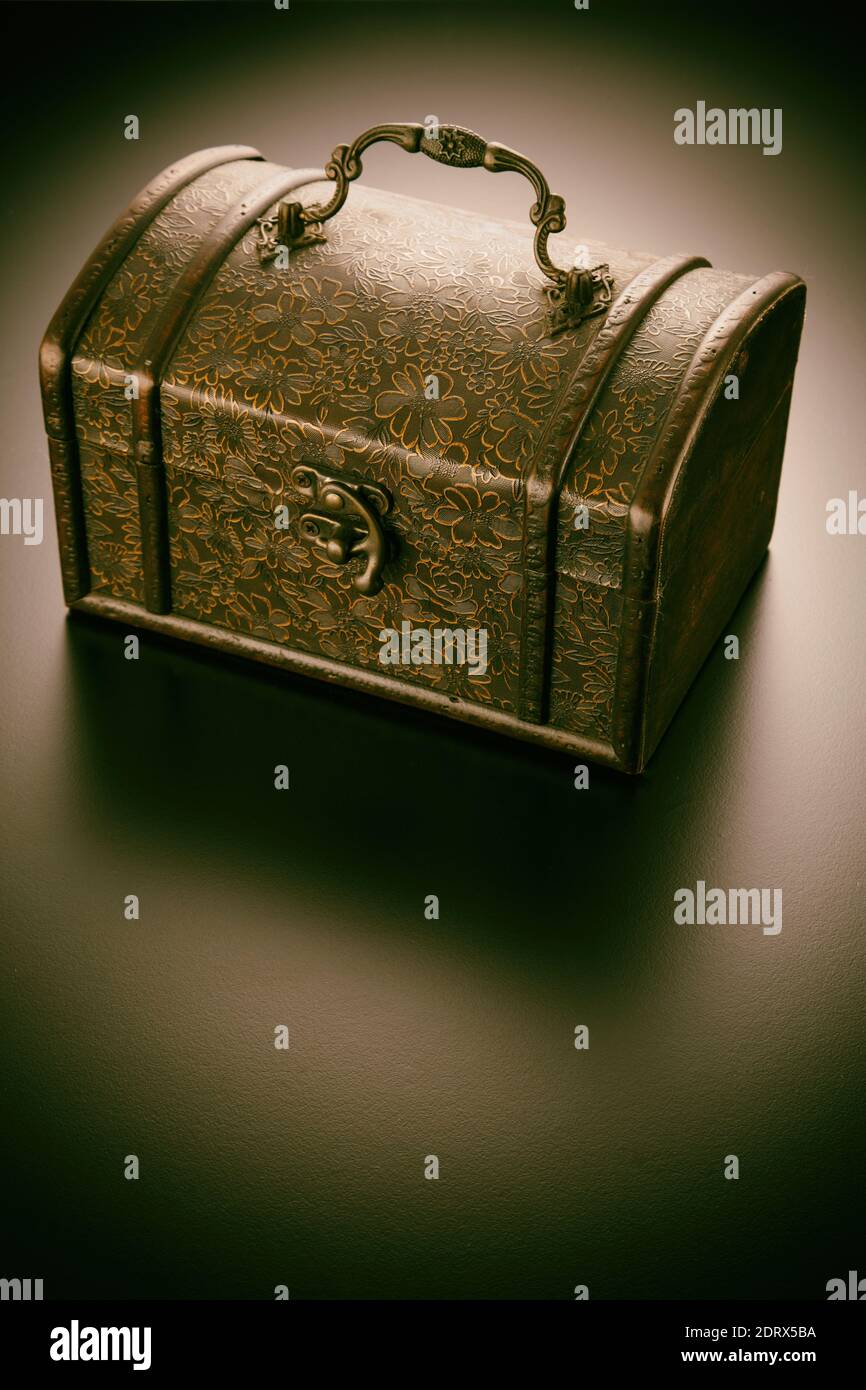 Chest container hi-res stock photography and images - Alamy