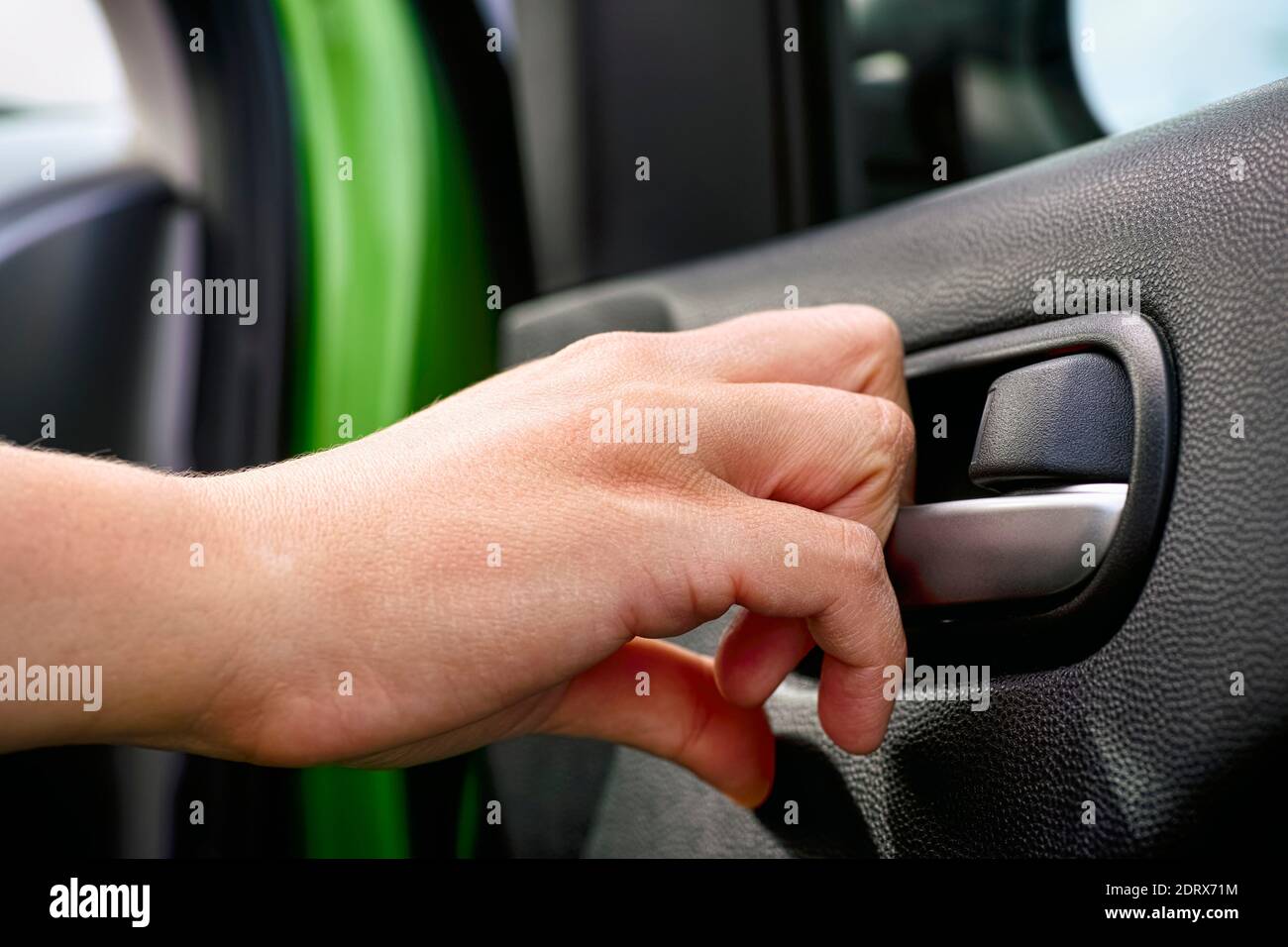 Closing car door hi-res stock photography and images - Alamy