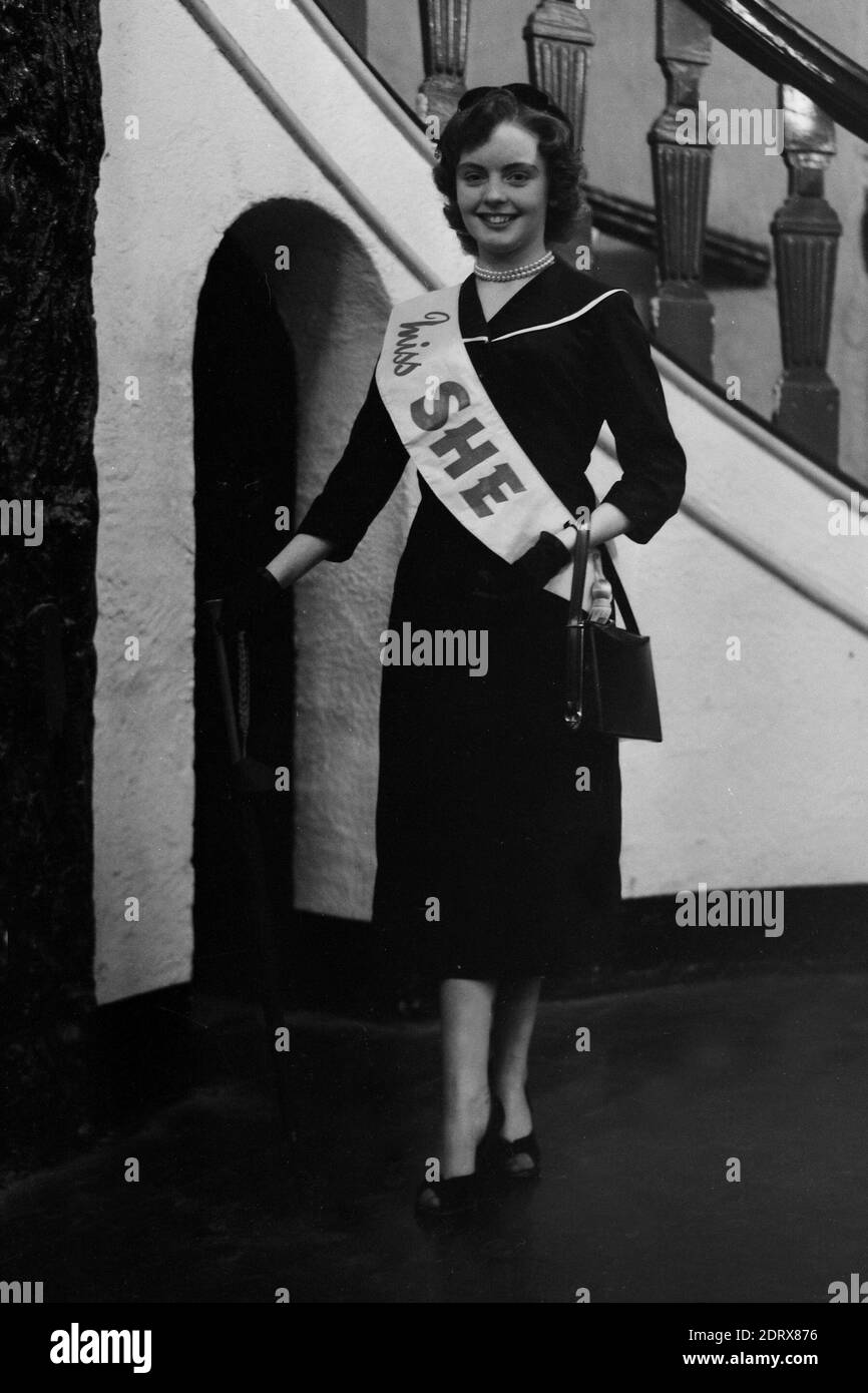 1950s Butlins High Resolution Stock Photography and Images - Alamy