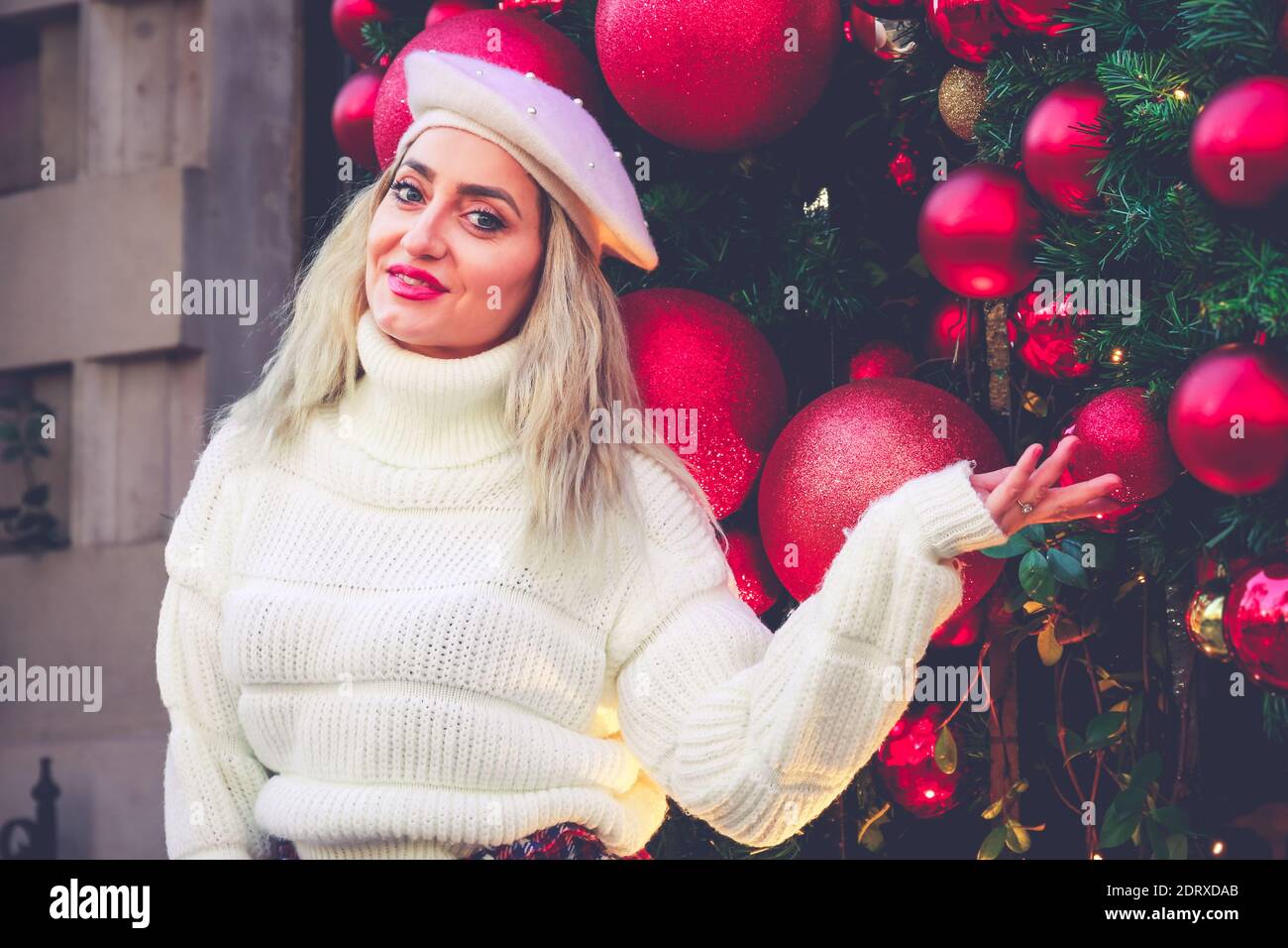 Posh woman in mayfair hi-res stock photography and images - Alamy
