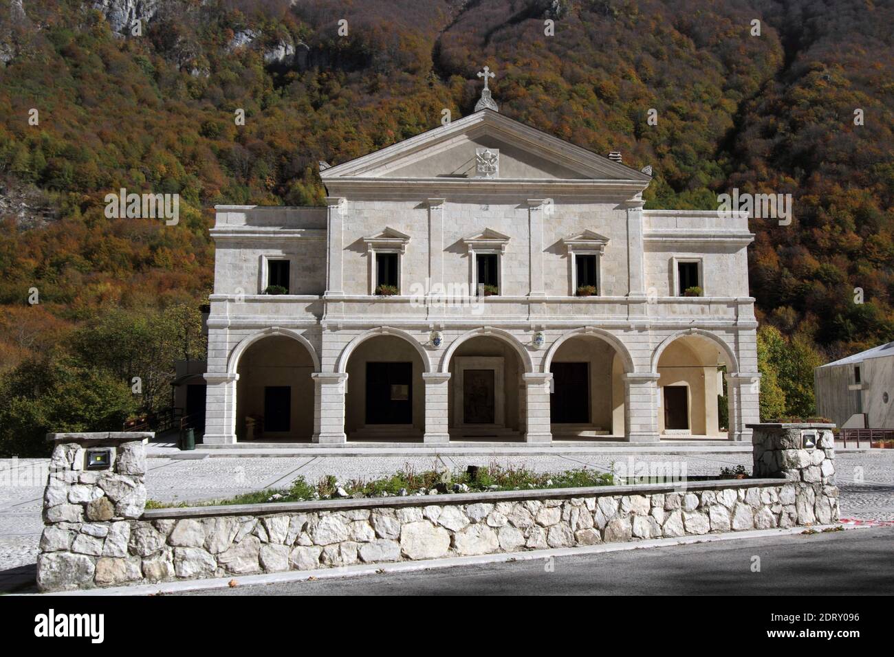 Settefrati, Italia - 2 novembre 2017: Il santuario di Canneto Stock ...