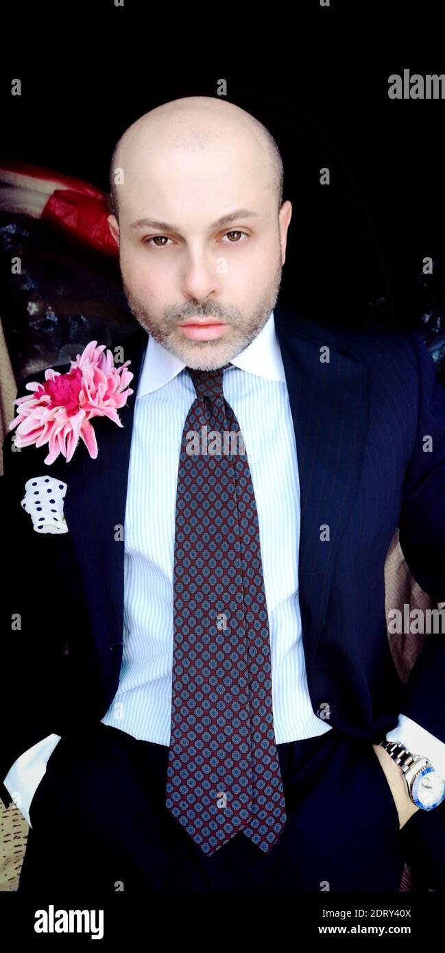 Bald man 40 suit hi-res stock photography and images - Alamy