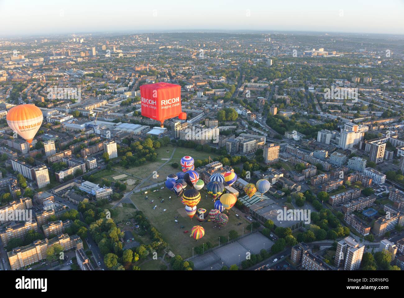 Balloon flight over London - 06 Stock Photo - Alamy