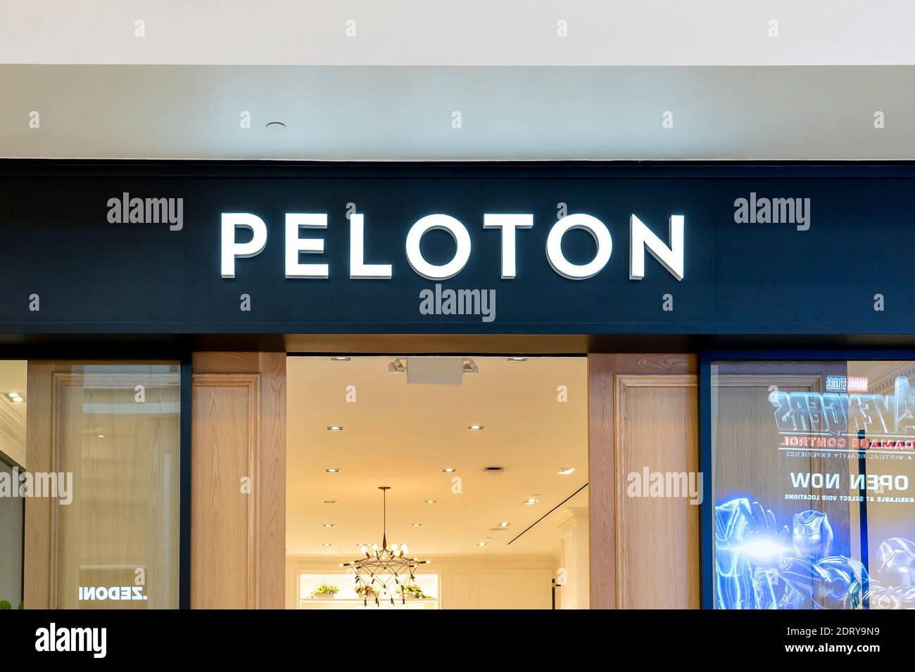 Peloton store sign in Tysons Corner, Virginia Stock Photo - Alamy