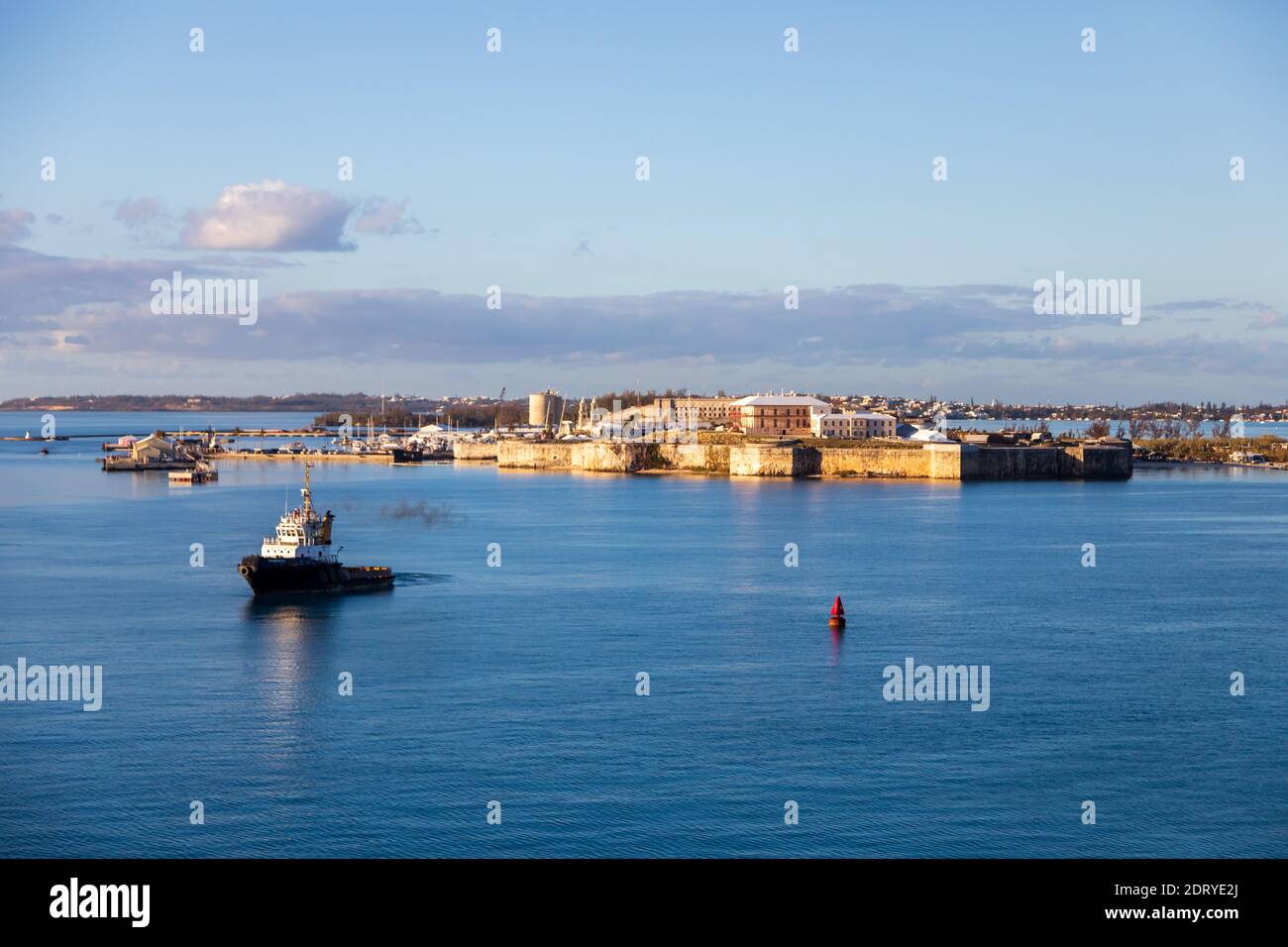 Sailing into the Bermuda harbour, early in the day Stock Photo - Alamy
