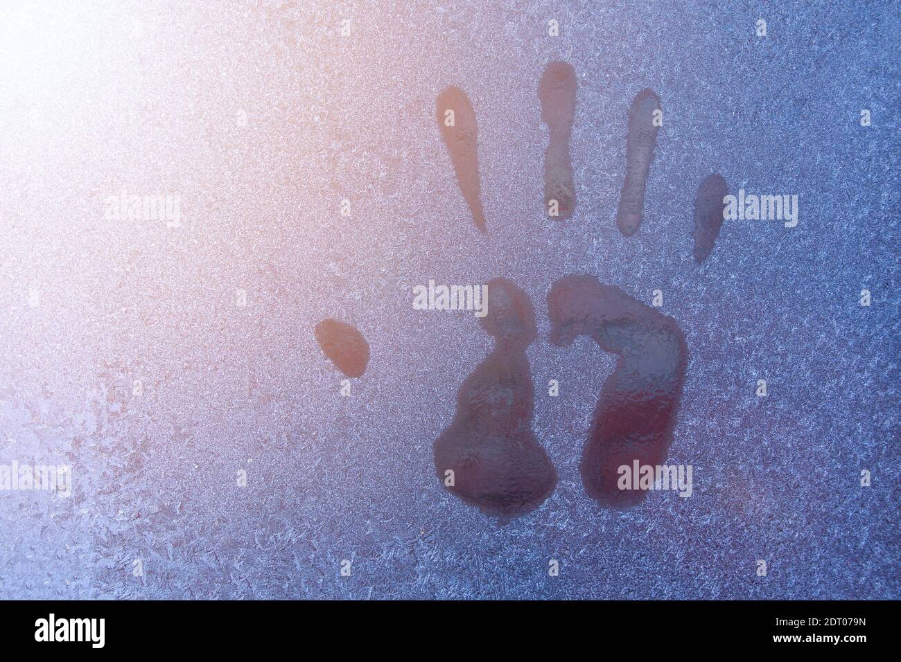 Handprint on glass hi-res stock photography and images - Alamy