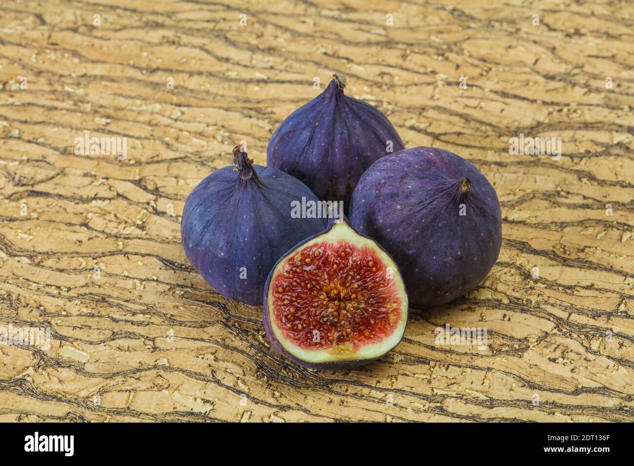Ripe sweet fresh sliced fig fruit Stock Photo - Alamy