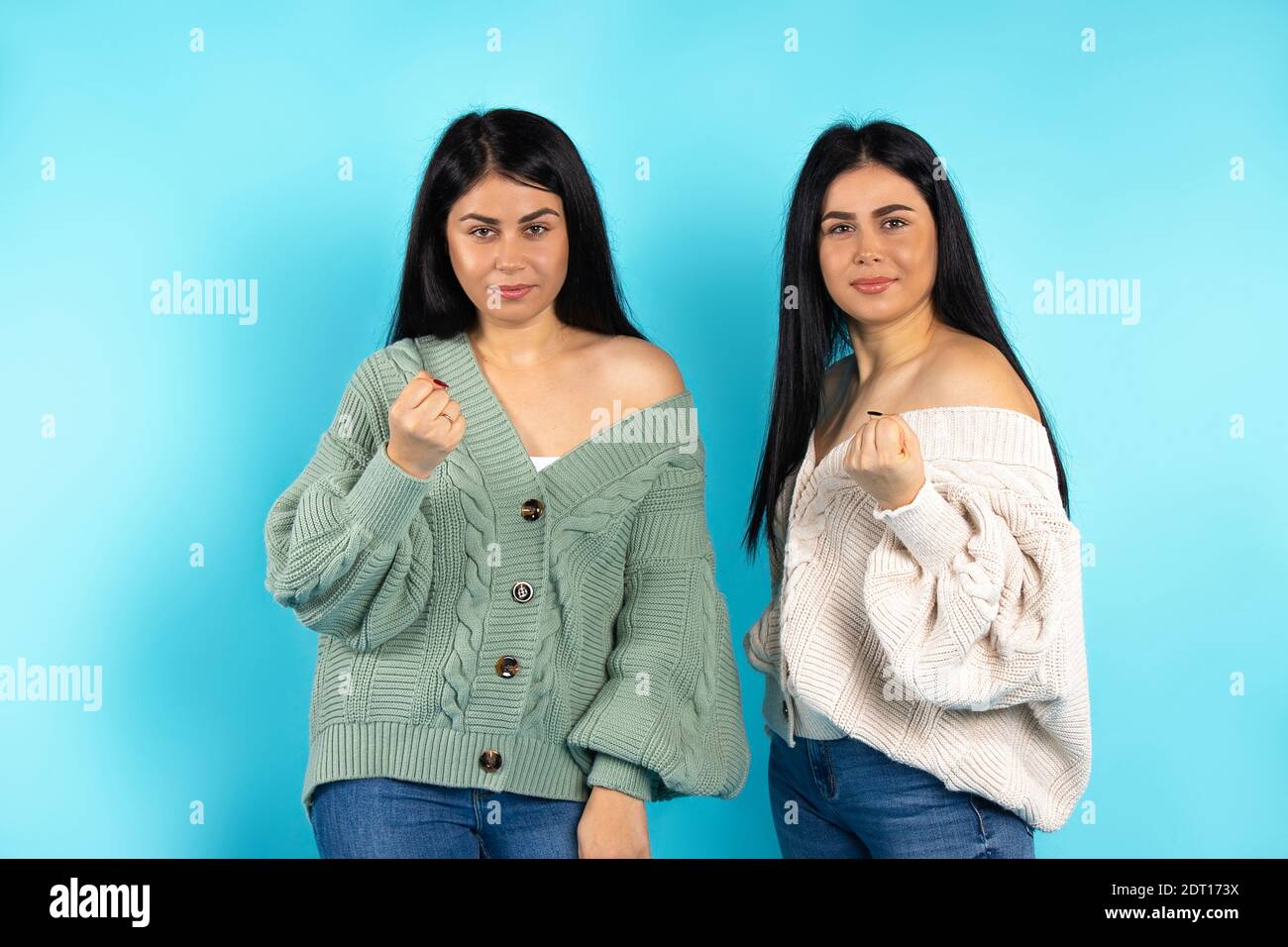Adult sisters serious hi-res stock photography and images - Alamy
