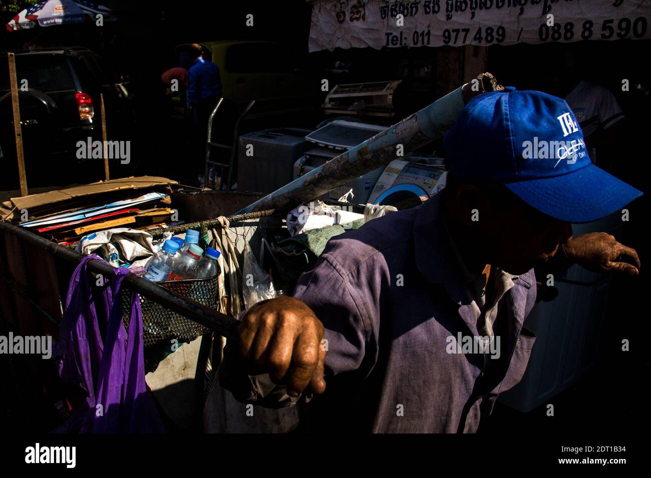 KHM - PHNOM PENH THE INHARMONIOUS Portrait of Phnom Penh, the capital ...