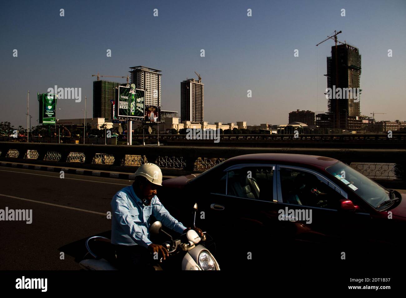 KHM - PHNOM PENH THE INHARMONIOUS Portrait of Phnom Penh, the capital ...