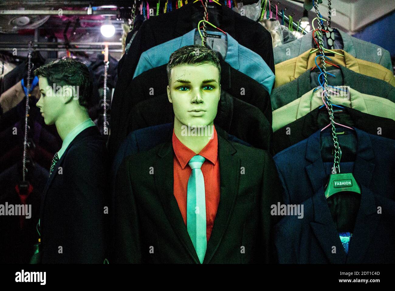 KHM - PHNOM PENH THE INHARMONIOUS Portrait of Phnom Penh, the capital ...