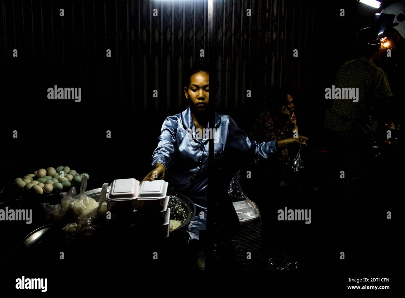 KHM - PHNOM PENH THE INHARMONIOUS Portrait of Phnom Penh, the capital ...