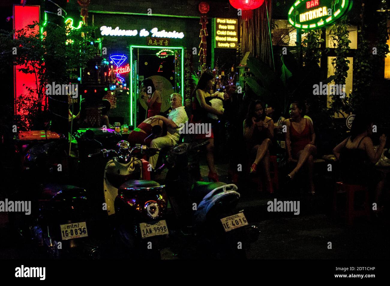 KHM - PHNOM PENH THE INHARMONIOUS Portrait of Phnom Penh, the capital ...