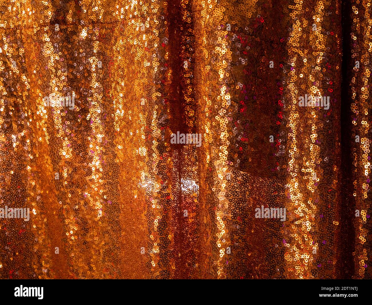Gold sequin dress hi-res stock photography and images - Alamy