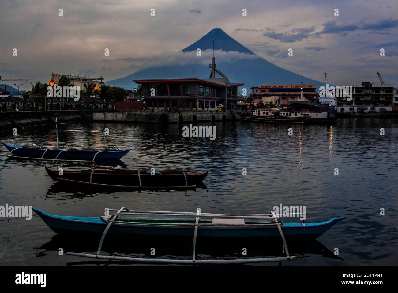 Legazpi: life in a port in the Philippines. The series is produced in a ...