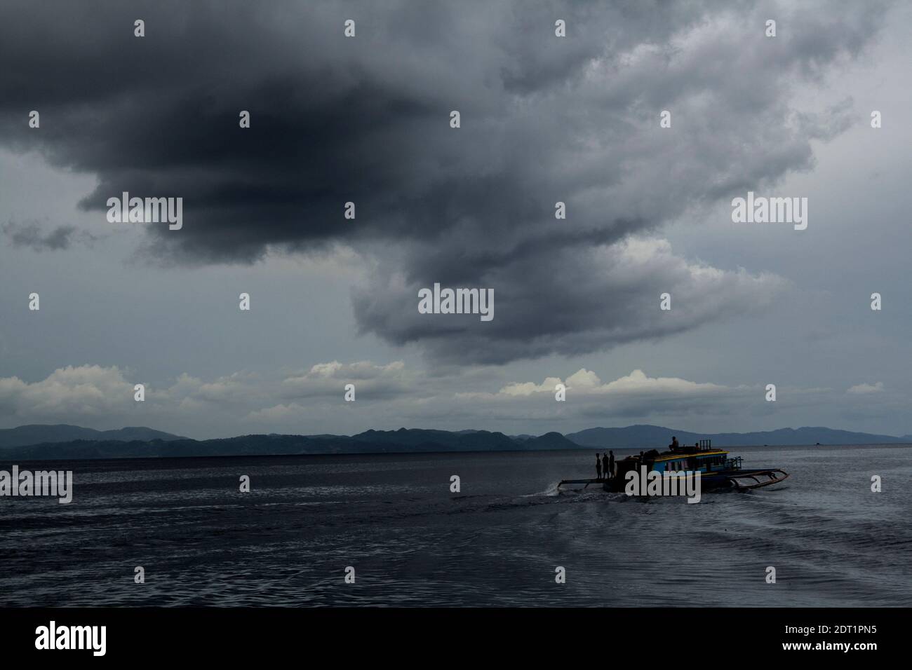 Legazpi port hi-res stock photography and images - Alamy