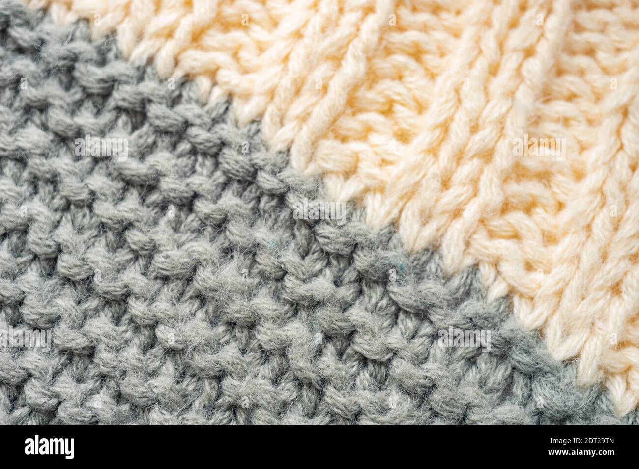 Knitted pattern of threads in two colors and styles Stock Photo - Alamy