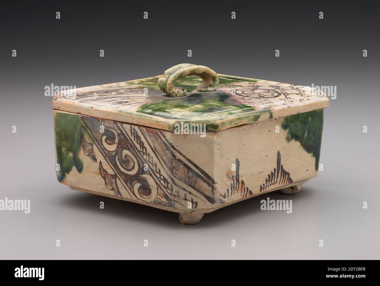 Oribe type seto ware hi-res stock photography and images - Alamy