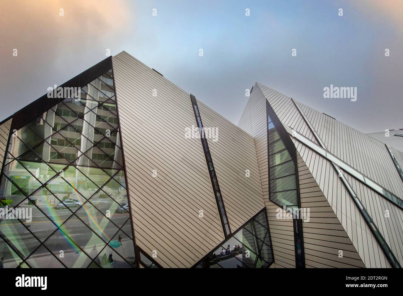 Royal Ontario Museum facade Stock Photo - Alamy