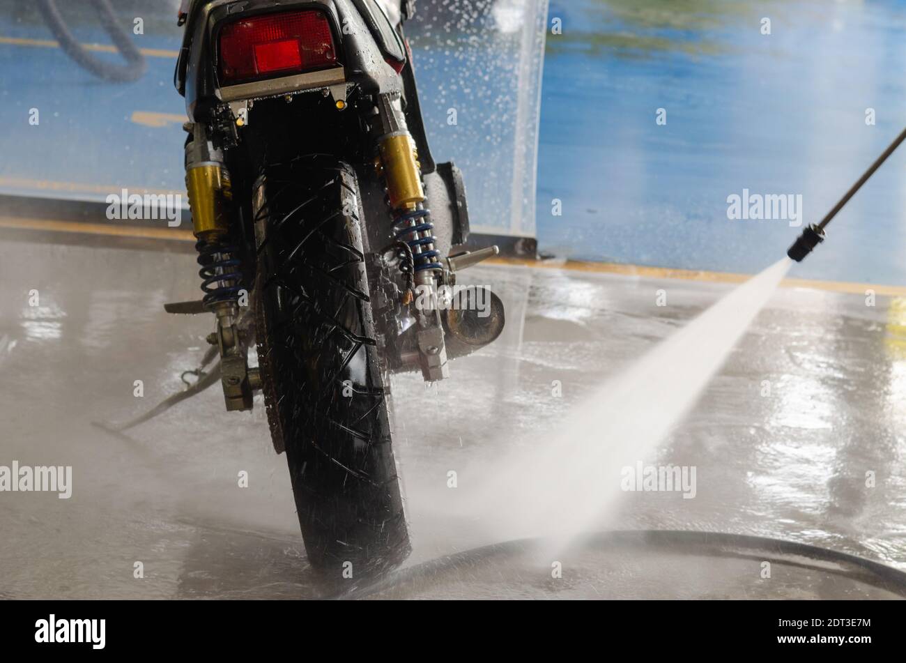 Garage on water hi-res stock photography and images - Alamy