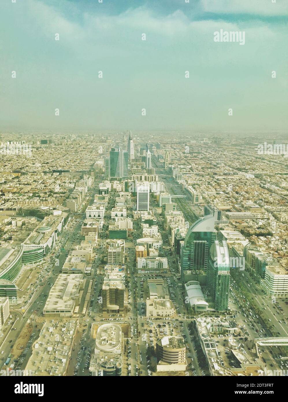 Riyadh saudi arabia aerial view hi-res stock photography and images - Alamy