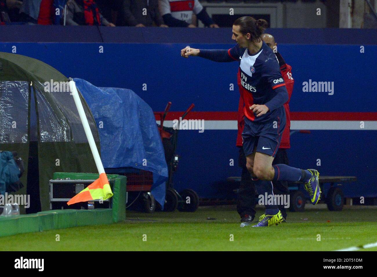 PSG's Zlatan Ibrahimovic "zlataning" the corner pole after scoring the ...