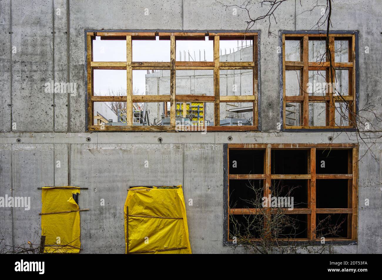 a wall of a new modern house built using concrete formwork Stock Photo ...